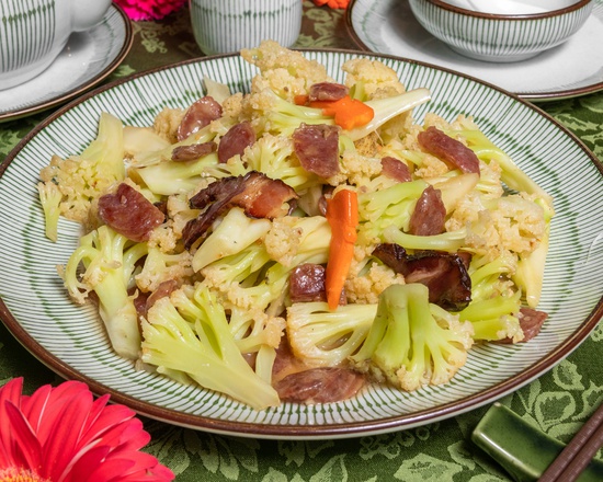 Shoom_TaiwaneseCauliflowerWithChinesePreservedMeats_550x440 – Shoom